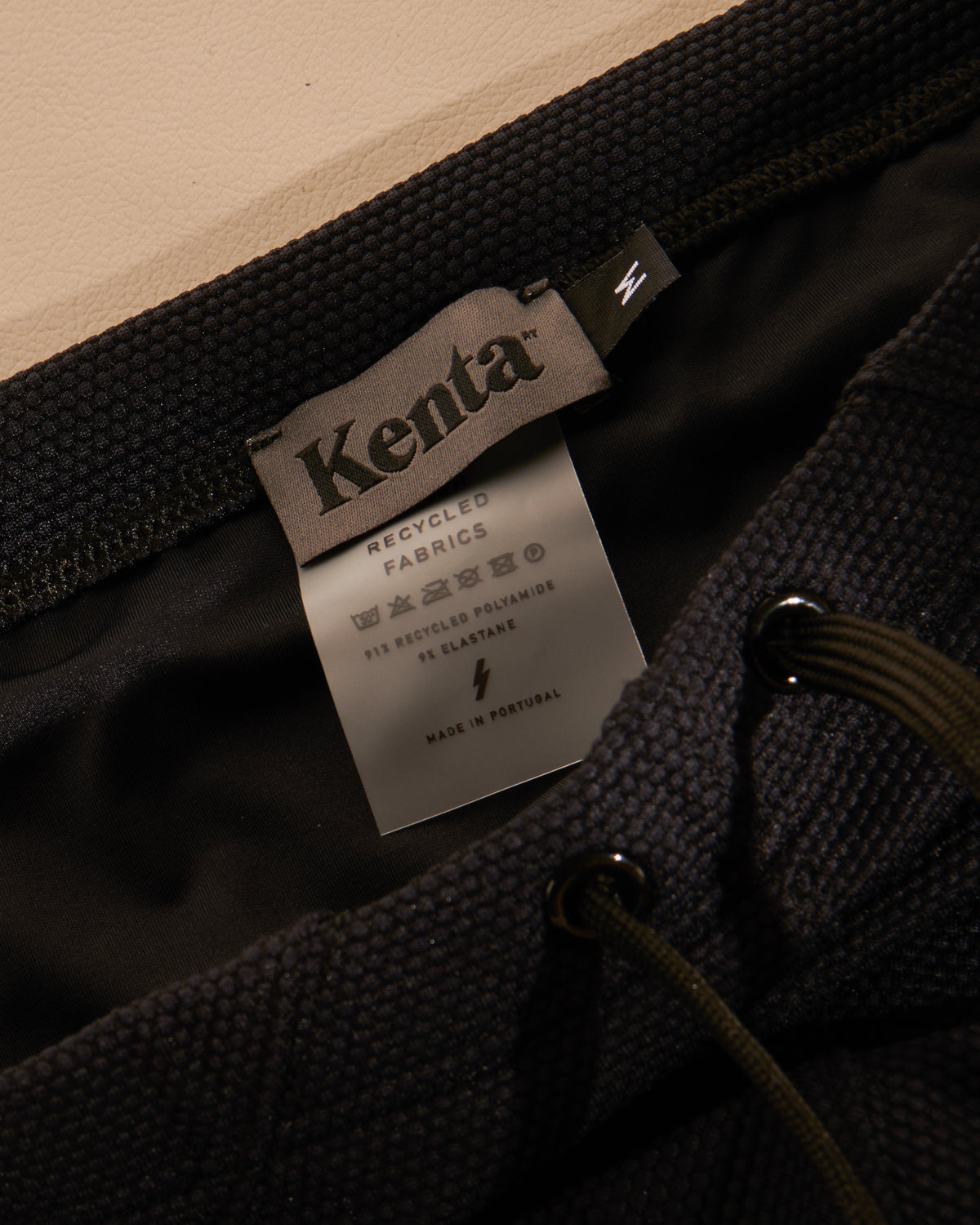 01 BLACK – Kenta